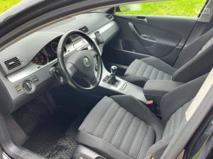 Black Volkswagen Passat 2009 in Marijampole, with an engine capacity of 1.80 L and mileage of 158 thousand km for 2650 €, photo 7 on AUTOMOTO.COM.LV