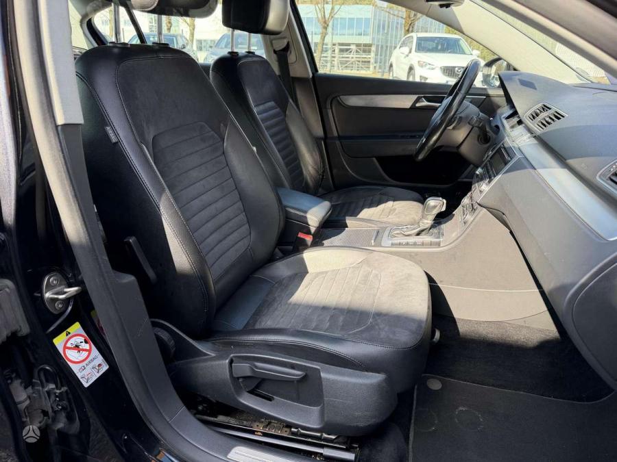 Melns Volkswagen Passat 2010 Kauņa, ar dzinēja tilpumu 2.00 L un nobraukumu 312 tūkst. km par 4150 €, foto 24 vietnē AUTOMOTO.COM.LV