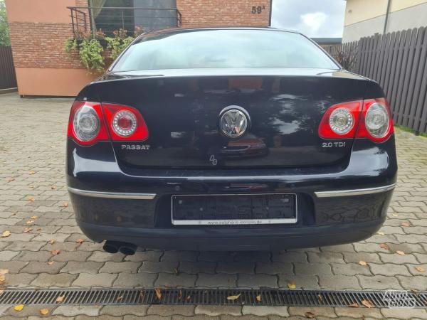 Melns Volkswagen Passat 2010 Viļņa, ar dzinēja tilpumu 2.00 L un nobraukumu 220 tūkst. km par 3950 €, foto 10 vietnē AUTOMOTO.COM.LV