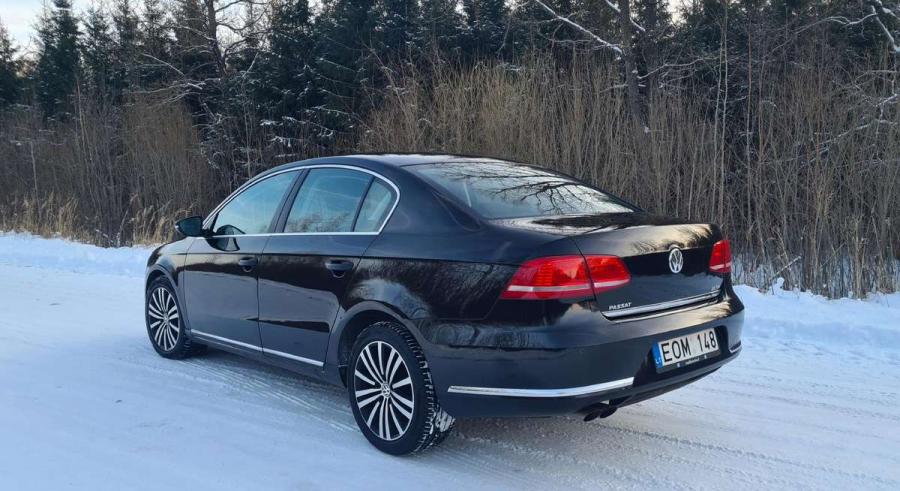 Melns Volkswagen Passat 2011 Šauļi, ar dzinēja tilpumu 1.97 L un nobraukumu 345 tūkst. km par 5650 €, foto 4 vietnē AUTOMOTO.COM.LV