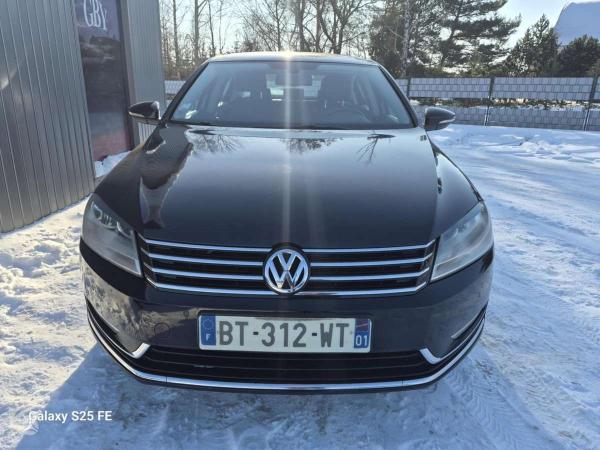 Black Volkswagen Passat 2011 in Taurage, with an engine capacity of 1.60 L and mileage of 241 thousand km for 4600 €, photo 2 on AUTOMOTO.COM.LV
