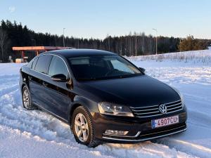 Melns Volkswagen Passat 2011 Alīta, ar dzinēja tilpumu 1.97 L un nobraukumu 271 tūkst. km par 5499 €, foto 2 vietnē AUTOMOTO.COM.LV