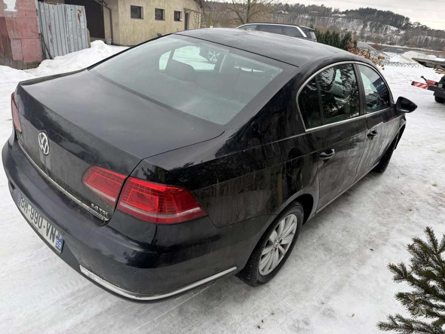 Melns Volkswagen Passat 2011 Kauņa, ar dzinēja tilpumu 1.97 L un nobraukumu 370 tūkst. km par 3200 €, foto 6 vietnē AUTOMOTO.COM.LV