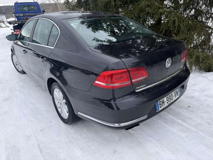 Melns Volkswagen Passat 2011 Kauņa, ar dzinēja tilpumu 1.97 L un nobraukumu 370 tūkst. km par 3200 €, foto 9 vietnē AUTOMOTO.COM.LV
