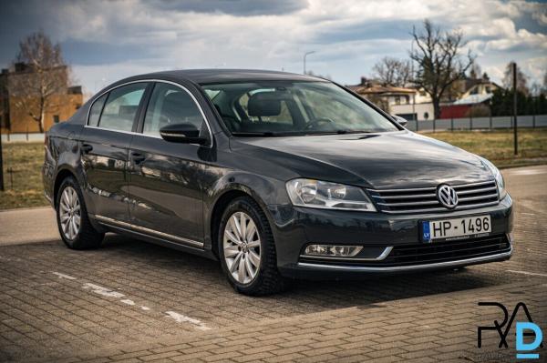 Melns Volkswagen Passat 2011 Rīga, ar dzinēja tilpumu 1.80 L un nobraukumu 156 tūkst. km par 2990 €, foto 2 vietnē AUTOMOTO.COM.LV