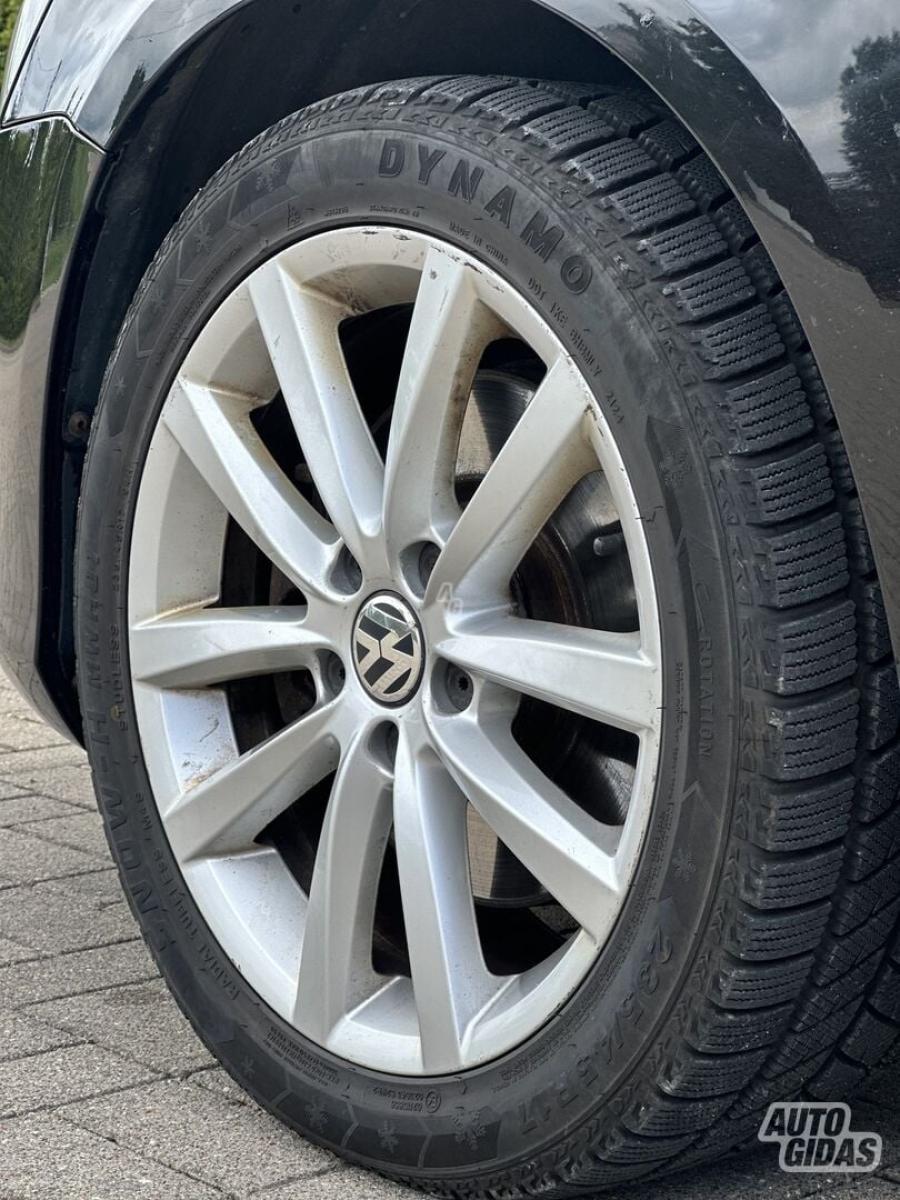 Black Volkswagen Passat 2011 in Vilnius, with an engine capacity of 1.80 L and mileage of 229 thousand km for 5700 €, photo 13 on AUTOMOTO.COM.LV