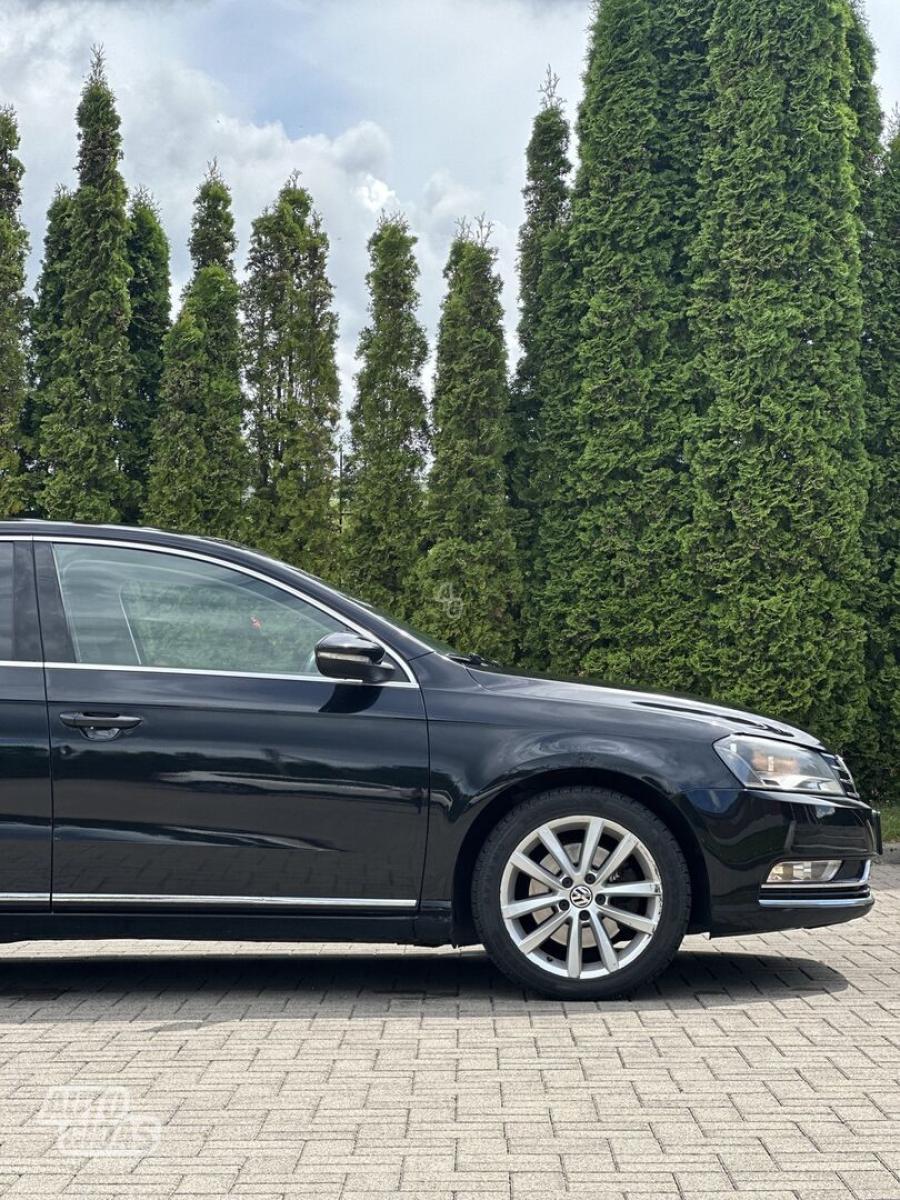 Black Volkswagen Passat 2011 in Vilnius, with an engine capacity of 1.80 L and mileage of 229 thousand km for 5700 €, photo 16 on AUTOMOTO.COM.LV