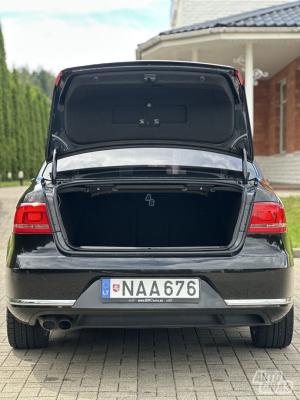 Black Volkswagen Passat 2011 in Vilnius, with an engine capacity of 1.80 L and mileage of 229 thousand km for 5700 €, photo 21 on AUTOMOTO.COM.LV