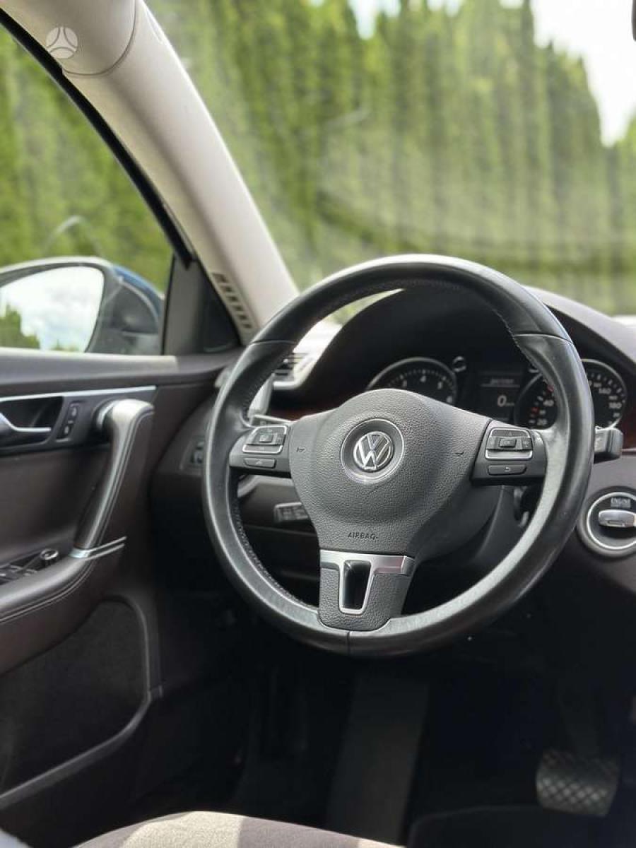 Melns Volkswagen Passat 2011 Nemenčinė, ar dzinēja tilpumu 1.80 L un nobraukumu 229 tūkst. km par 4990 €, foto 32 vietnē AUTOMOTO.COM.LV