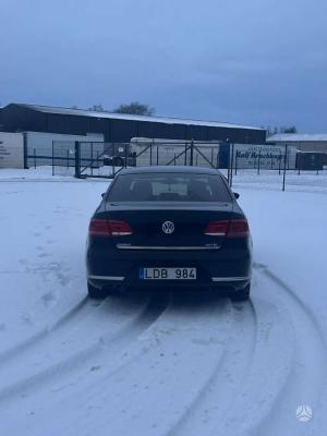 Melns Volkswagen Passat 2012 Kauņa, ar dzinēja tilpumu 1.99 L un nobraukumu 358 tūkst. km par 5500 €, foto 6 vietnē AUTOMOTO.COM.LV