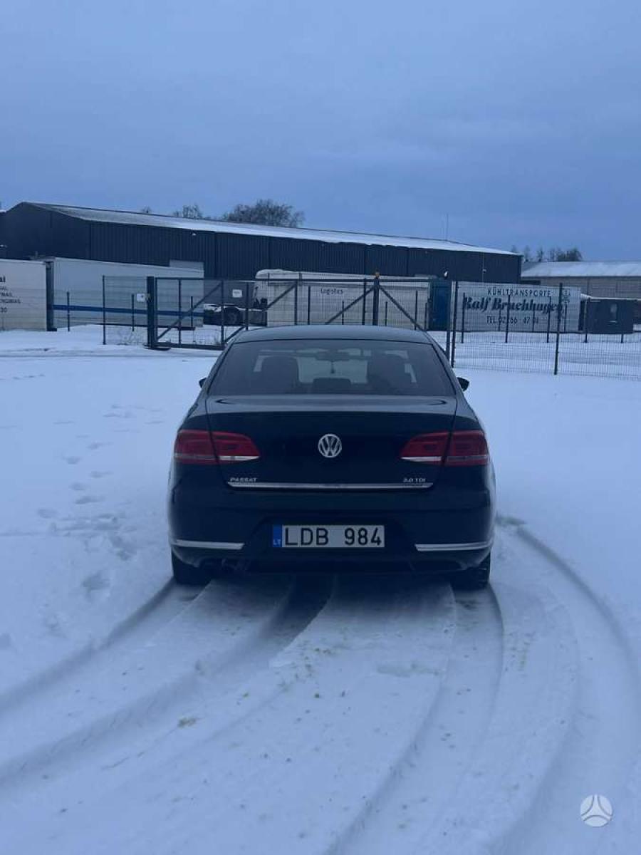 Melns Volkswagen Passat 2012 Kauņa, ar dzinēja tilpumu 1.99 L un nobraukumu 358 tūkst. km par 5500 €, foto 6 vietnē AUTOMOTO.COM.LV