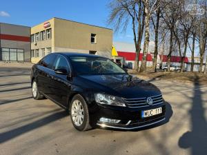 Black Volkswagen Passat 2012 in Vilnius, with an engine capacity of 2.00 L and mileage of 409 thousand km for 5000 €, photo  on AUTOMOTO.COM.LV