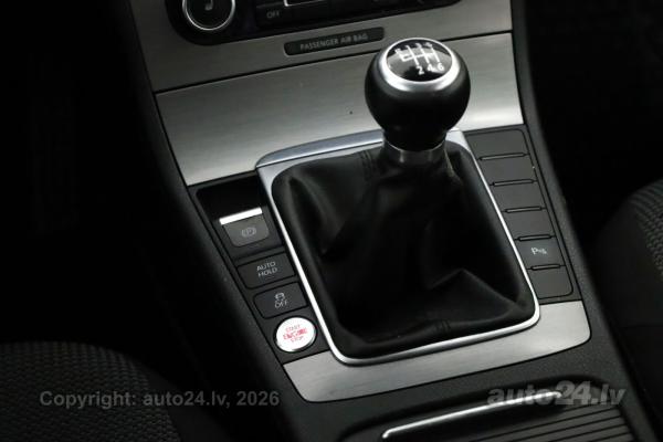 Black Volkswagen Passat 2012 in Tallinn, with an engine capacity of 1.80 L and mileage of 148 thousand km for 4499 €, photo 8 on AUTOMOTO.COM.LV