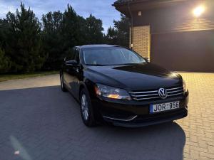 Black Volkswagen Passat 2012 in Klaipeda, with an engine capacity of 2.48 L and mileage of 298 thousand km for 3990 €, photo 4 on AUTOMOTO.COM.LV