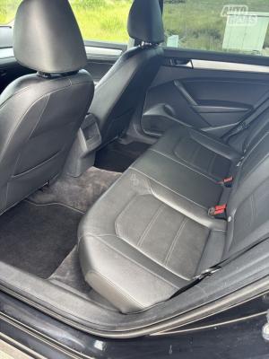 Black Volkswagen Passat 2012 in Vilnius, with an engine capacity of 2.50 L and mileage of 199 thousand km for 5699 €, photo 16 on AUTOMOTO.COM.LV