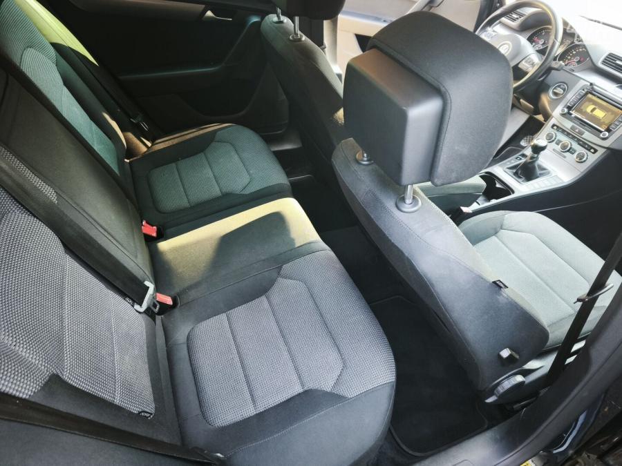 Melns Volkswagen Passat 2012 Kauņa, ar dzinēja tilpumu 2.00 L un nobraukumu 183 tūkst. km par 4150 €, foto 10 vietnē AUTOMOTO.COM.LV