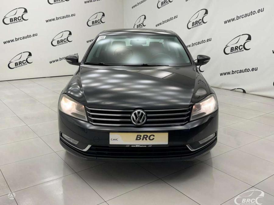 Black Volkswagen Passat 2013 in Vilnius, with an engine capacity of 1.39 L and mileage of 191 thousand km for 5200 €, photo 19 on AUTOMOTO.COM.LV