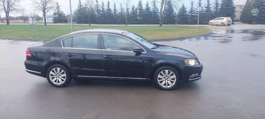 Melns Volkswagen Passat 2013 Kauņa, ar dzinēja tilpumu 1.97 L un nobraukumu 380 tūkst. km par 5700 €, foto 4 vietnē AUTOMOTO.COM.LV