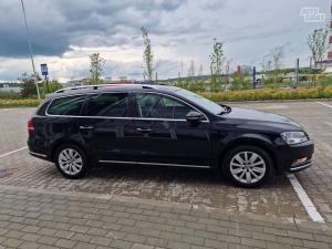 Black Volkswagen Passat 2013 in Vilnius, with an engine capacity of 1.60 L and mileage of 230 thousand km for 6399 €, photo 5 on AUTOMOTO.COM.LV