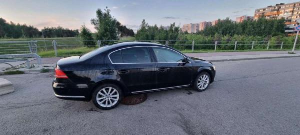 Melns Volkswagen Passat 2013 Viļņa, ar dzinēja tilpumu 1.39 L un nobraukumu 311 tūkst. km par 4800 €, foto 4 vietnē AUTOMOTO.COM.LV