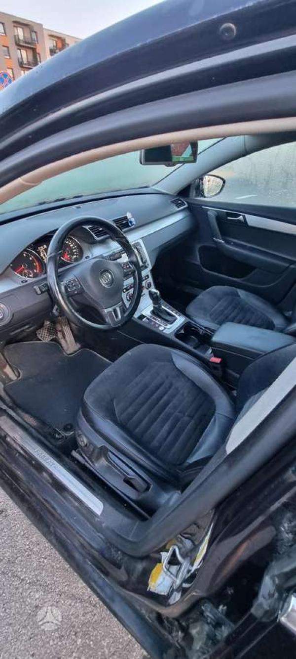 Melns Volkswagen Passat 2013 Viļņa, ar dzinēja tilpumu 1.39 L un nobraukumu 311 tūkst. km par 4800 €, foto 5 vietnē AUTOMOTO.COM.LV