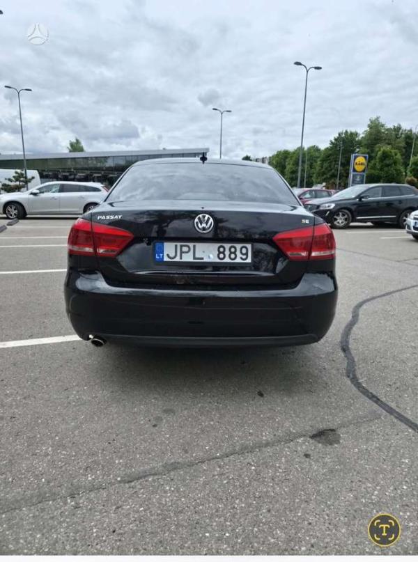 Melns Volkswagen Passat 2013 Viļņa, ar dzinēja tilpumu 2.50 L un nobraukumu 412 tūkst. km par 3900 €, foto 5 vietnē AUTOMOTO.COM.LV