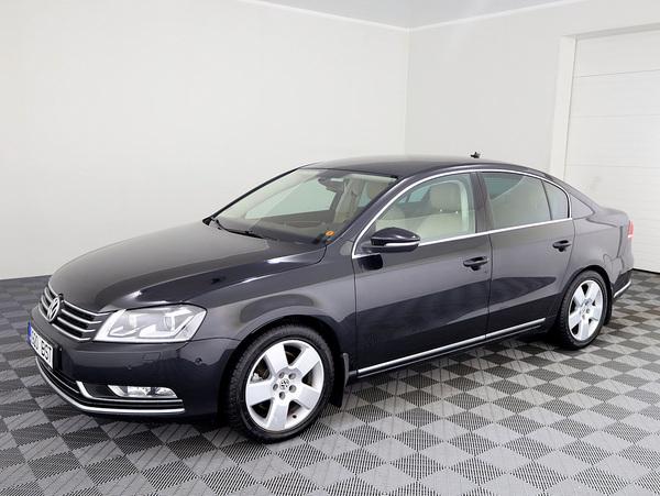 Melns Volkswagen Passat 2013 Tallina, ar dzinēja tilpumu 2.00 L un nobraukumu 229 tūkst. km par 3199 €, foto 2 vietnē AUTOMOTO.COM.LV