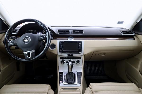 Melns Volkswagen Passat 2013 Tallina, ar dzinēja tilpumu 2.00 L un nobraukumu 229 tūkst. km par 3199 €, foto 5 vietnē AUTOMOTO.COM.LV