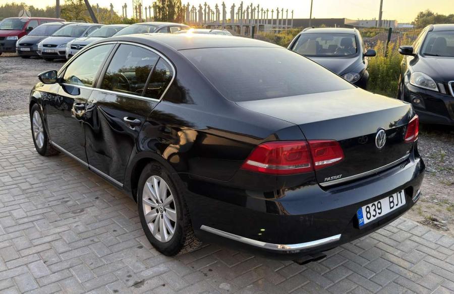 Melns Volkswagen Passat 2013 Viļņa, ar dzinēja tilpumu 1.39 L un nobraukumu 205 tūkst. km par 2450 €, foto 5 vietnē AUTOMOTO.COM.LV