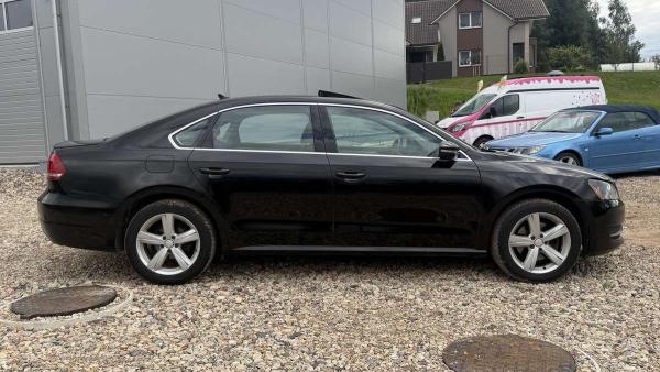Melns Volkswagen Passat 2013 Viļņa, ar dzinēja tilpumu 1.97 L un nobraukumu 234 tūkst. km par 3800 €, foto 7 vietnē AUTOMOTO.COM.LV