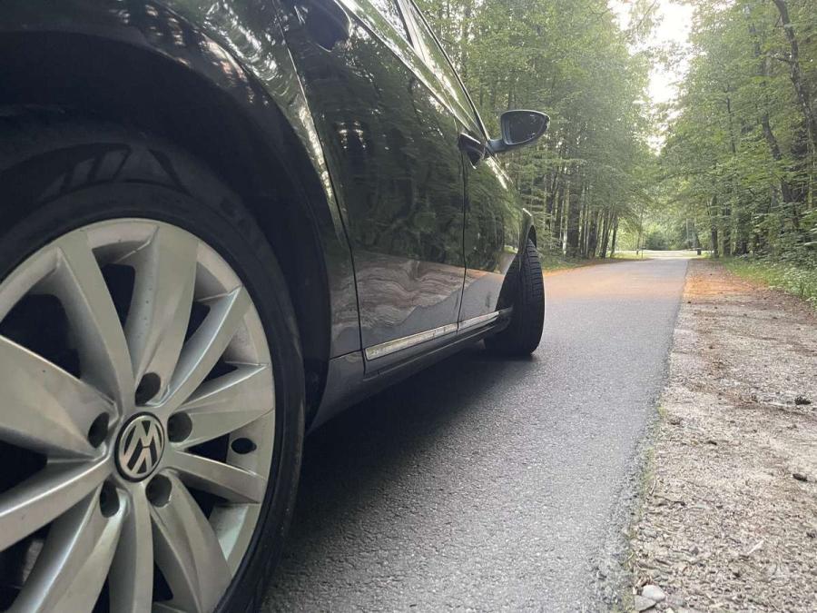 Melns Volkswagen Passat 2013 Viļņa, ar dzinēja tilpumu 1.97 L un nobraukumu 358 tūkst. km par 3500 €, foto 4 vietnē AUTOMOTO.COM.LV