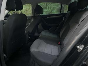 Melns Volkswagen Passat 2013 Viļņa, ar dzinēja tilpumu 1.97 L un nobraukumu 358 tūkst. km par 3500 €, foto 6 vietnē AUTOMOTO.COM.LV