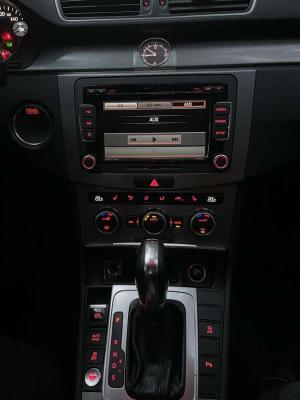 Melns Volkswagen Passat 2013 Viļņa, ar dzinēja tilpumu 1.97 L un nobraukumu 358 tūkst. km par 3500 €, foto 8 vietnē AUTOMOTO.COM.LV