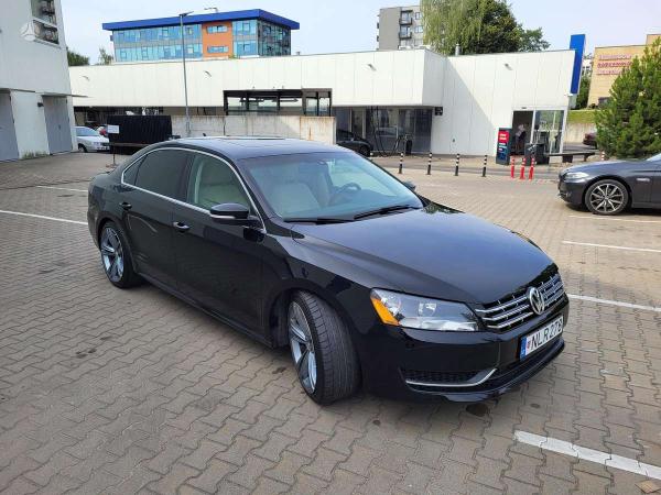 Black Volkswagen Passat 2013 in Vilnius, with an engine capacity of 1.97 L and mileage of 178 thousand km for 6500 €, photo 3 on AUTOMOTO.COM.LV