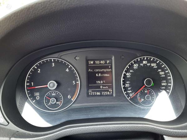 Black Volkswagen Passat 2013 in Vilnius, with an engine capacity of 1.97 L and mileage of 178 thousand km for 6500 €, photo 10 on AUTOMOTO.COM.LV