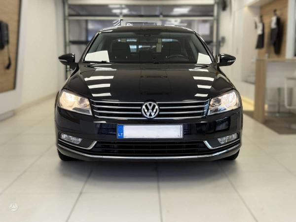 Melns Volkswagen Passat 2014 Kauņa, ar dzinēja tilpumu 1.97 L un nobraukumu 163 tūkst. km par 7700 €, foto 2 vietnē AUTOMOTO.COM.LV