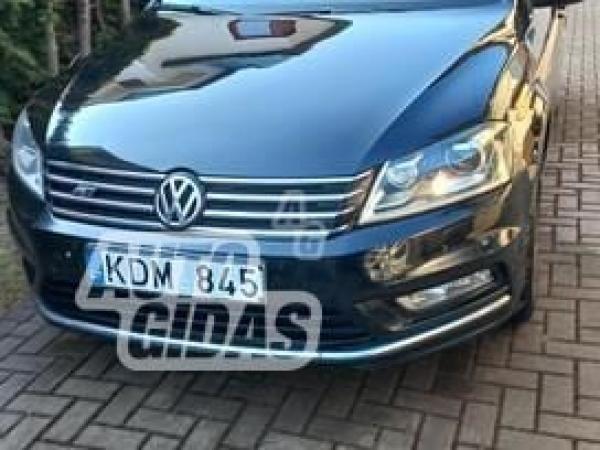 Black Volkswagen Passat 2014 in Kaunas, with an engine capacity of 2.00 L and mileage of 240 thousand km for 6300 €, photo 3 on AUTOMOTO.COM.LV