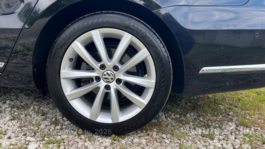 Black Volkswagen Passat 2014 in Tallinn, with an engine capacity of 1.40 L and mileage of 96 thousand km for 9999 €, photo 13 on AUTOMOTO.COM.LV