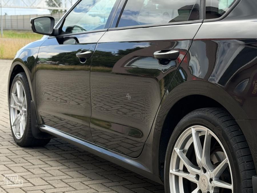 Melns Volkswagen Passat 2014 Kaišiadorys, ar dzinēja tilpumu 2.50 L un nobraukumu 191 tūkst. km par 4100 €, foto 15 vietnē AUTOMOTO.COM.LV