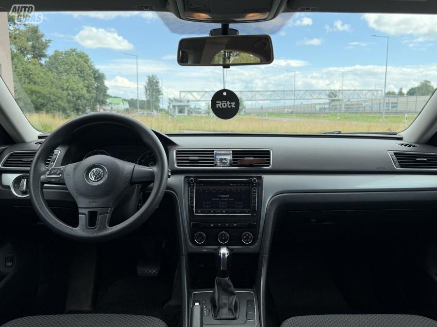 Melns Volkswagen Passat 2014 Kaišiadorys, ar dzinēja tilpumu 2.50 L un nobraukumu 191 tūkst. km par 4100 €, foto 17 vietnē AUTOMOTO.COM.LV
