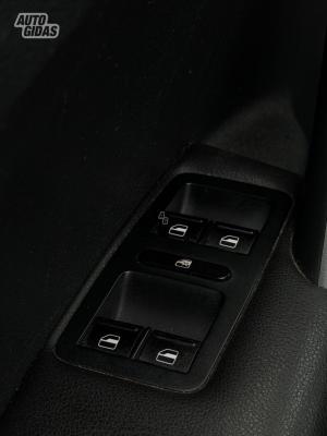 Melns Volkswagen Passat 2014 Kaišiadorys, ar dzinēja tilpumu 2.50 L un nobraukumu 191 tūkst. km par 4100 €, foto 19 vietnē AUTOMOTO.COM.LV