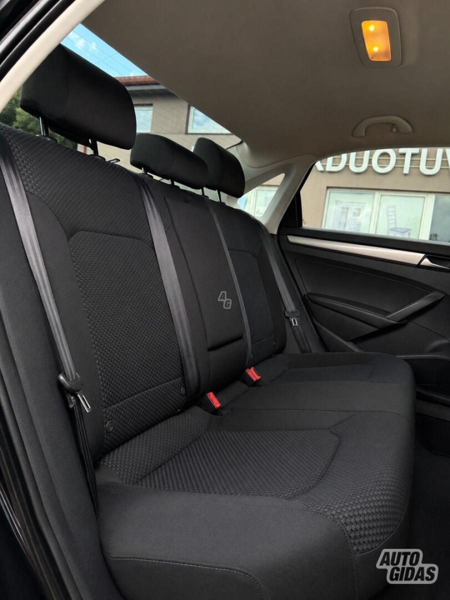 Melns Volkswagen Passat 2014 Kaišiadorys, ar dzinēja tilpumu 2.50 L un nobraukumu 191 tūkst. km par 4100 €, foto 24 vietnē AUTOMOTO.COM.LV