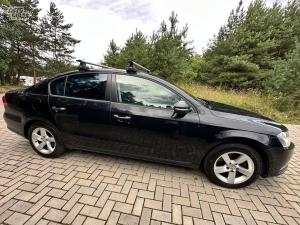 Black Volkswagen Passat 2014 in Vilnius, with an engine capacity of 1.40 L and mileage of 295 thousand km for 3700 €, photo 6 on AUTOMOTO.COM.LV