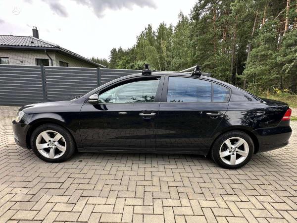 Black Volkswagen Passat 2014 in Vilnius, with an engine capacity of 1.39 L and mileage of 295 thousand km for 3700 €, photo 6 on AUTOMOTO.COM.LV