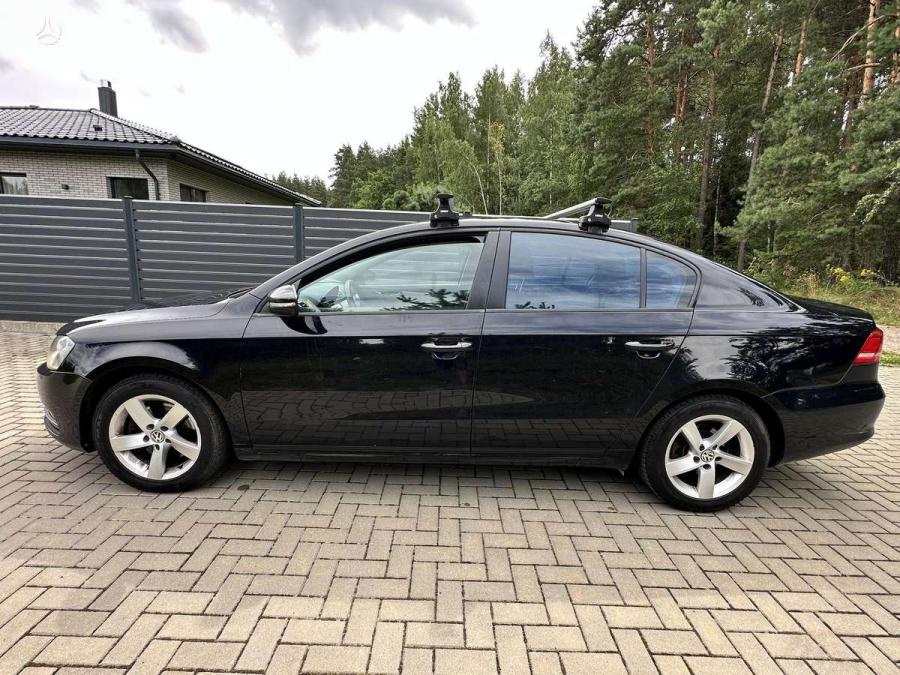 Melns Volkswagen Passat 2014 Viļņa, ar dzinēja tilpumu 1.39 L un nobraukumu 295 tūkst. km par 3700 €, foto 7 vietnē AUTOMOTO.COM.LV