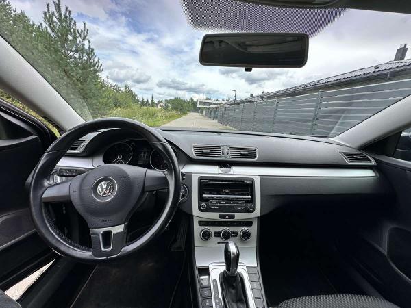 Black Volkswagen Passat 2014 in Vilnius, with an engine capacity of 1.39 L and mileage of 295 thousand km for 3700 €, photo 8 on AUTOMOTO.COM.LV