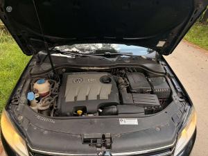 Black Volkswagen Passat 2014 in Vilnius, with an engine capacity of 1.60 L and mileage of 260 thousand km for 3500 €, photo 15 on AUTOMOTO.COM.LV