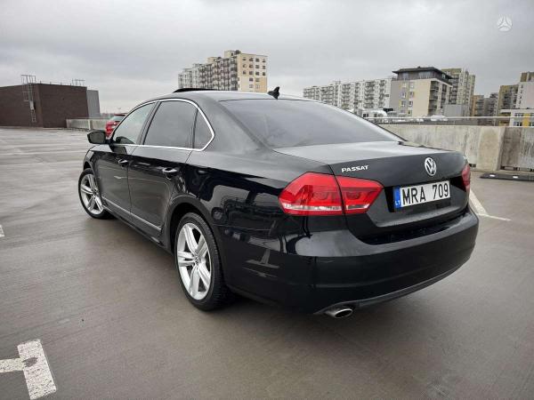 Melns Volkswagen Passat 2015 Viļņa, ar dzinēja tilpumu 1.80 L un nobraukumu 223 tūkst. km par 4950 €, foto 7 vietnē AUTOMOTO.COM.LV