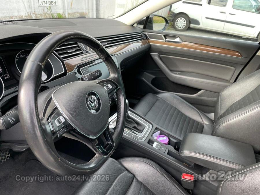Black Volkswagen Passat 2015 in Tallinn, with an engine capacity of 1.60 L and mileage of 146 thousand km for 14500 €, photo 9 on AUTOMOTO.COM.LV
