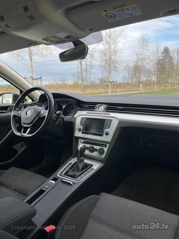 Melns Volkswagen Passat 2015 Tallina, ar dzinēja tilpumu 1.40 L un nobraukumu 192 tūkst. km par 10000 €, foto 5 vietnē AUTOMOTO.COM.LV